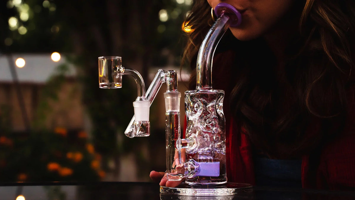 Best Bong for Cold Weather Smoking (Canada Edition) — Bongs Canada